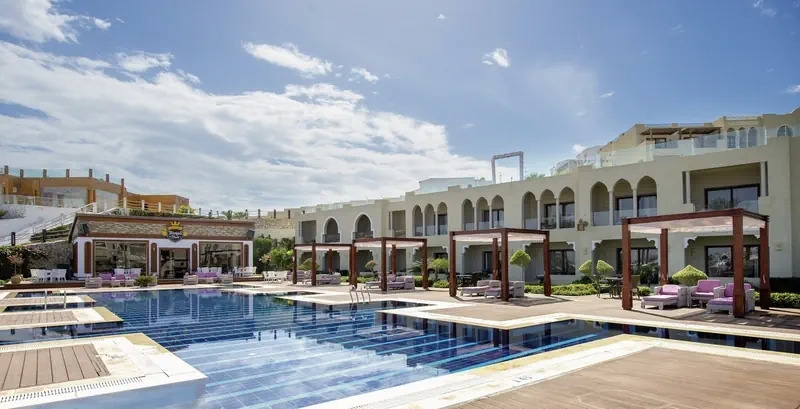 Wakacje w Sunrise Grand Select Arabian Beach w Egipcie z Rainbow ...