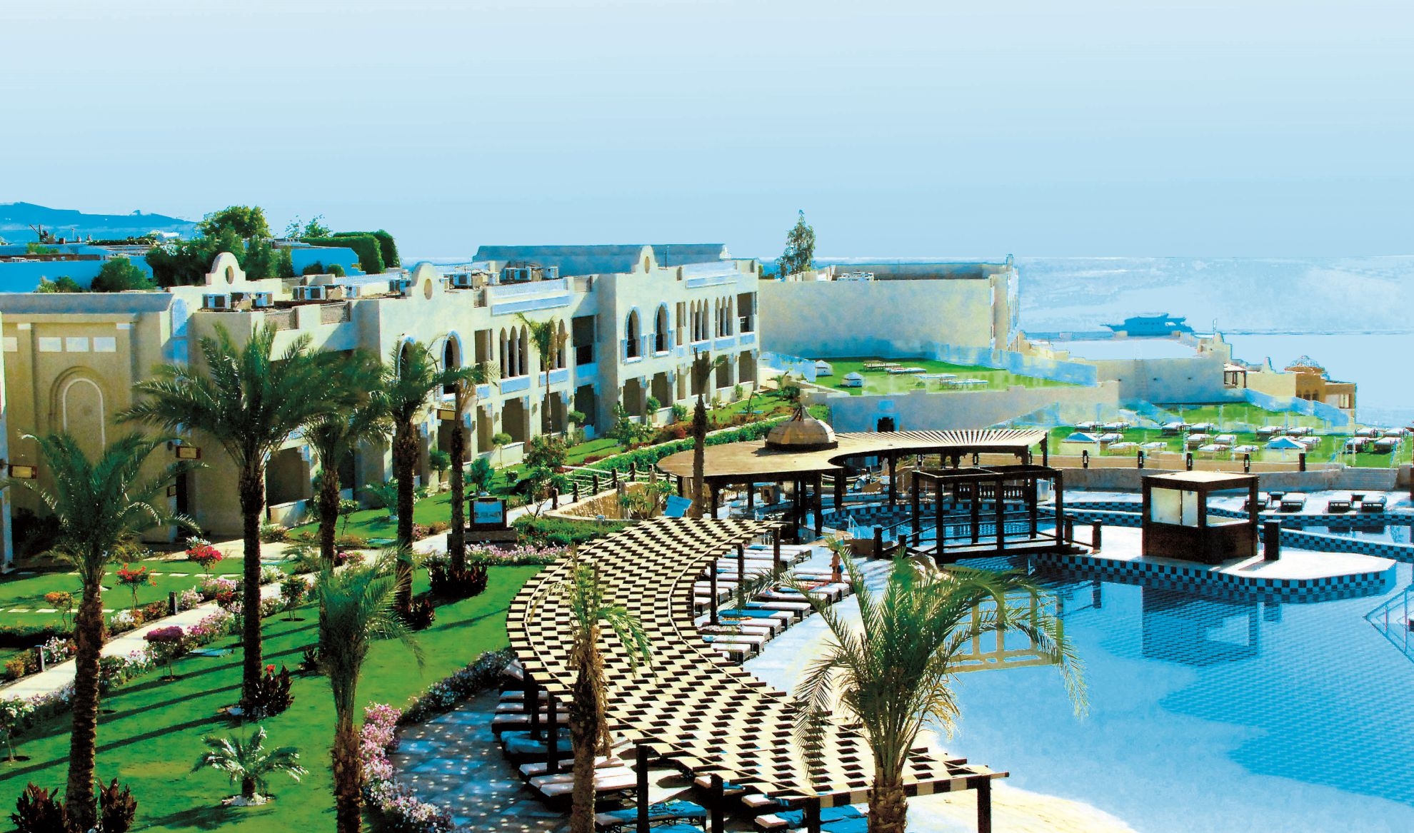 Wakacje w Sunrise Grand Select Arabian Beach w Egipcie z Rainbow ...