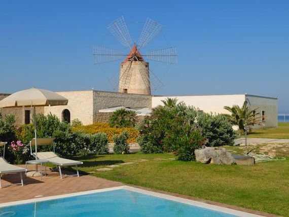 Wakacje w I Mulini Resort we Włoszech z Exim Tours - Wczasy na Wakacje.pl
