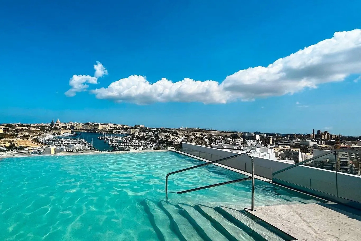 Hotel Grands Suites Residences Spa - Malta Wyspa Malta na Wakacje.pl