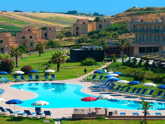 Wakacje w Menfi Beach we Włoszech z Europe Mountains - Wczasy na Wakacje.pl