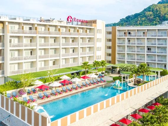 Wakacje w Ramada Phuket Deevana w Tajlandii z Yobboo - Wczasy na Wakacje.pl