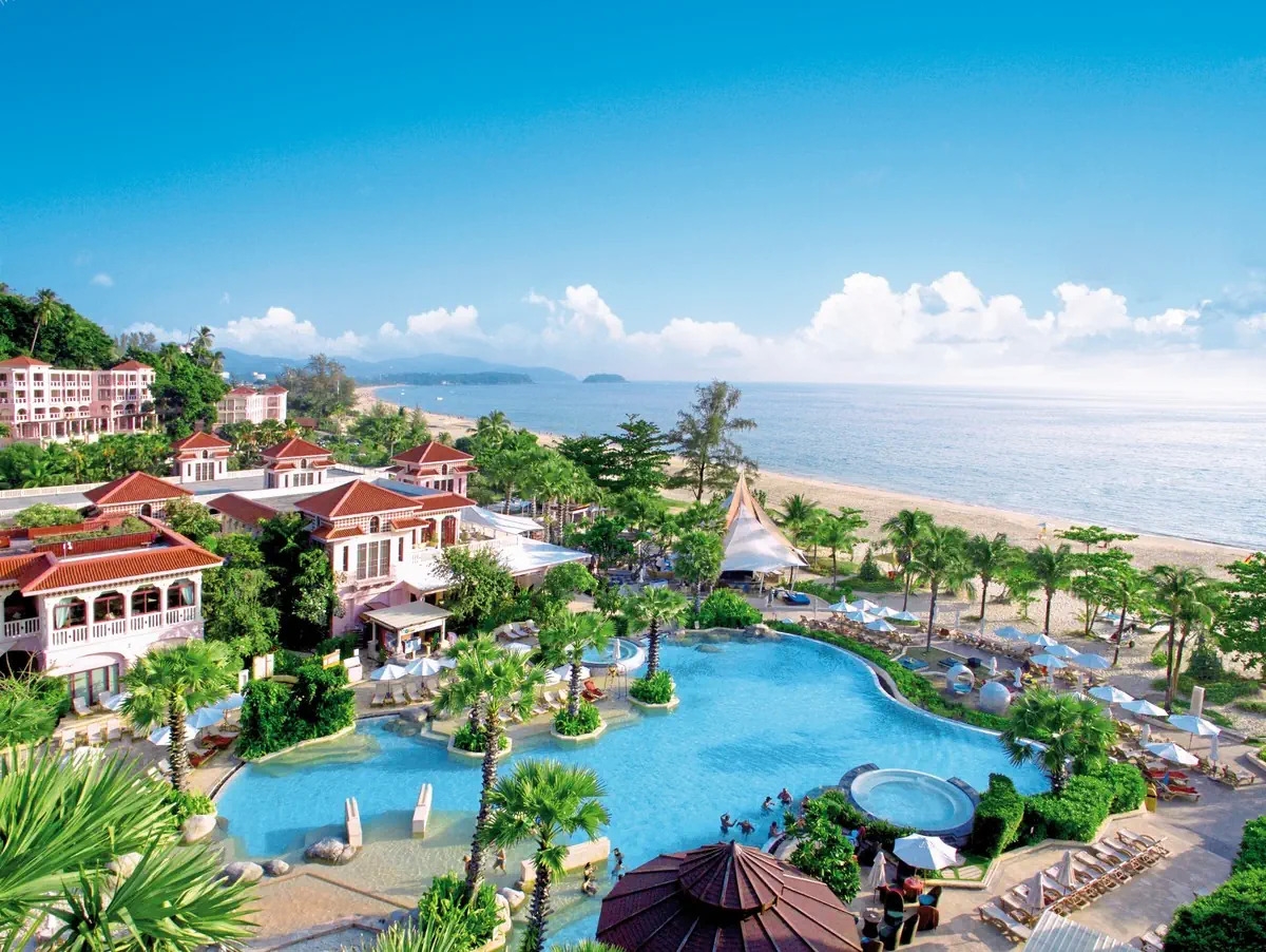 Wakacje W Centara Grand Beach Resort Phuket Karon Beach W Tajlandii Z Exim Tours Wczasy Na