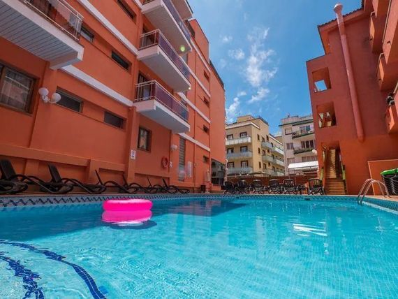 Wakacje w Tossa Beach Center w Hiszpanii z TOP Touristik - Wczasy na ...