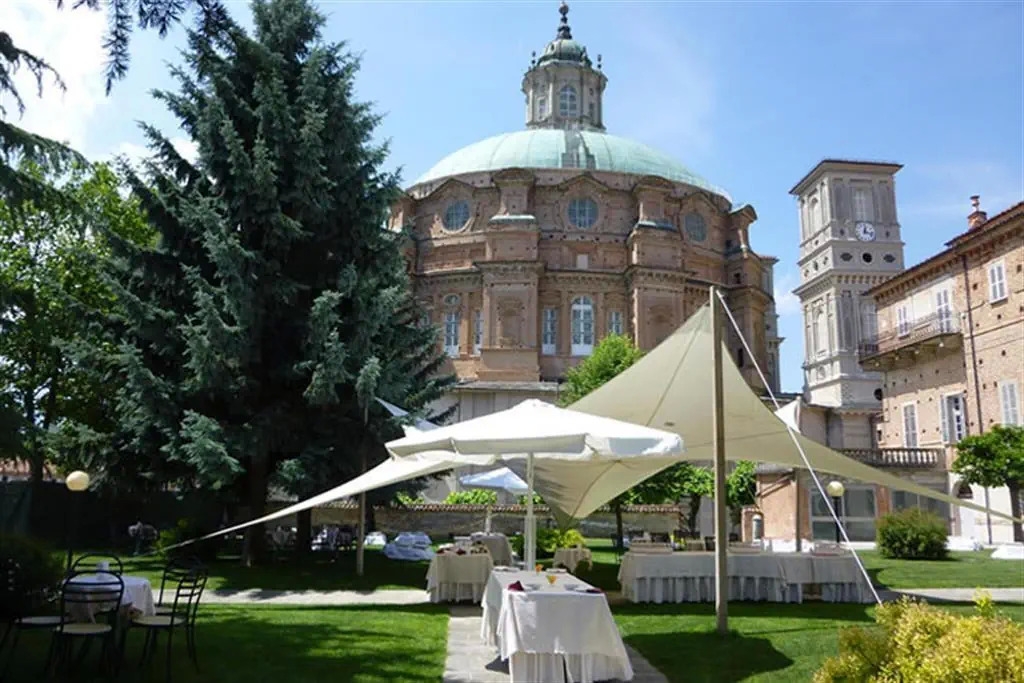 Hotel Casa Regina Montis Regalis - Włochy Piemont na Wakacje.pl